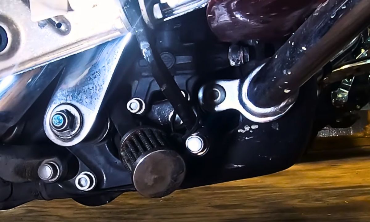 Harley Oil Breather Problems [Diagnosis and Solutions] - Two Wheller
