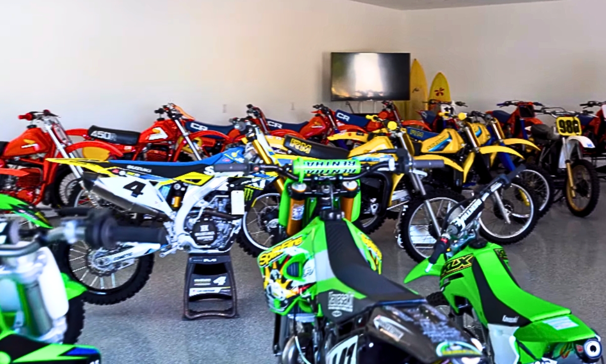 Top 23 Motorcycle Clubs in Florida [Included 1 % & Outlaw] - Two Wheller